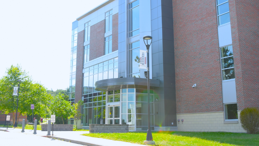 CMCC Announces Spring 2025 Dean’s List Honors - CMCC